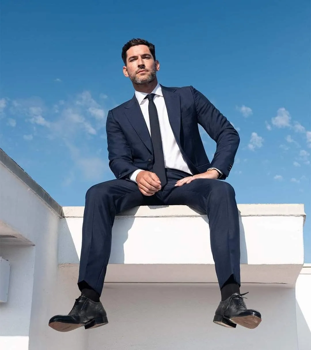 From Casual To Official, 11 Hottest Outfits By Tom Ellis And FAQs ...